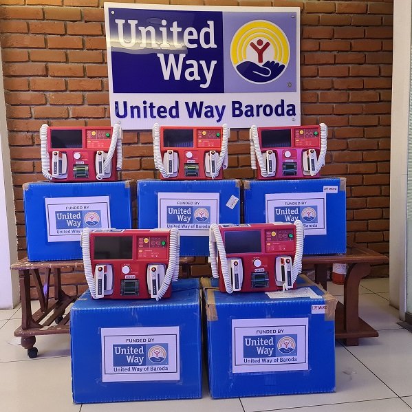 United Way of Baroda donated defibrillators Machines to Covid hospitals ...
