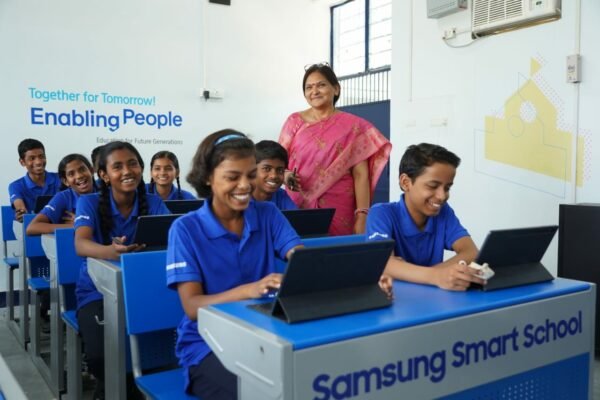 CSR: Samsung Empowers Students & Teachers with Digital Learning - India CSR