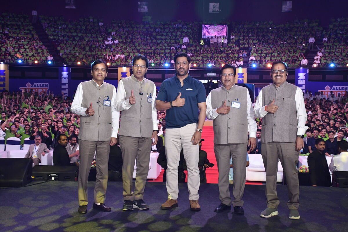 CSR: MS Dhoni Inspires 3.5 Lakh Students at Record-Breaking ALLEN ...