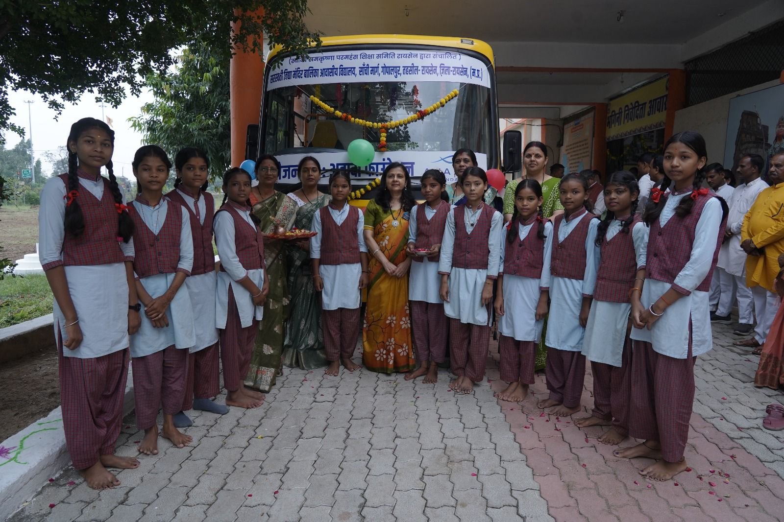 CSR: Avaada Foundation Donates Two School Buses To Tribal And Rural ...